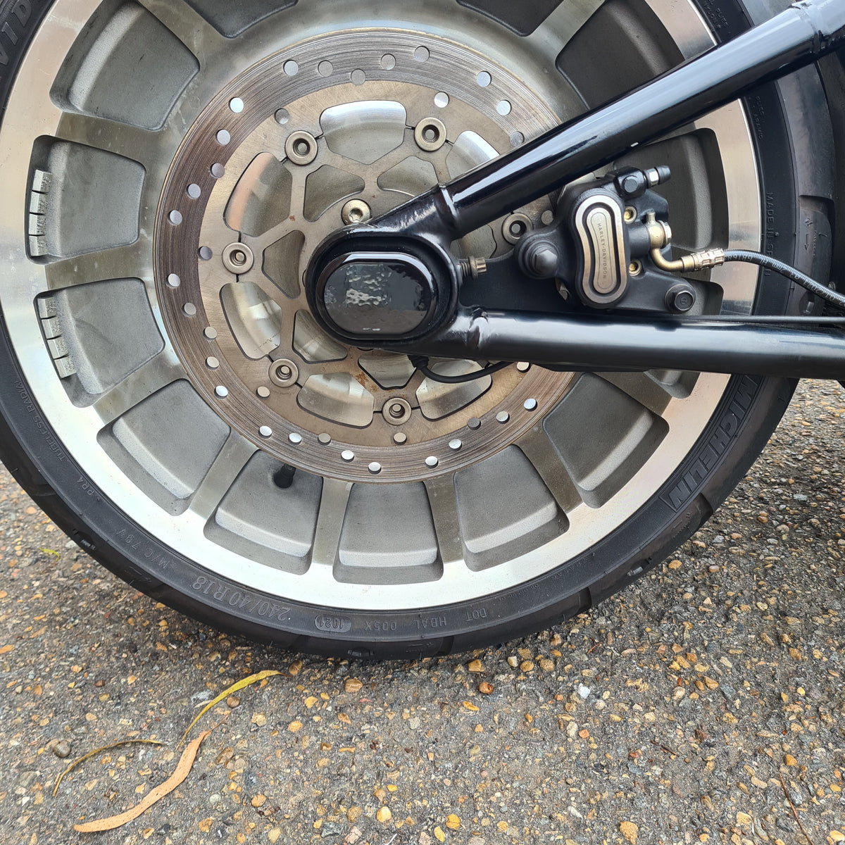 2018+ M8 Breakout and Fatboy rear axle covers – Curran Customs